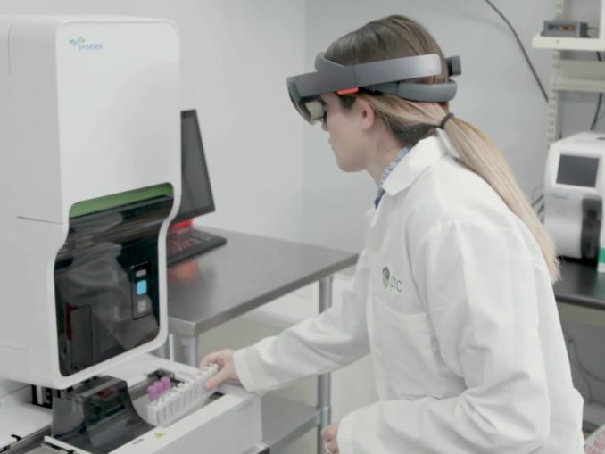 Medivis announces AR anatomy education platform ‘AnatomyX’ | Auganix.org