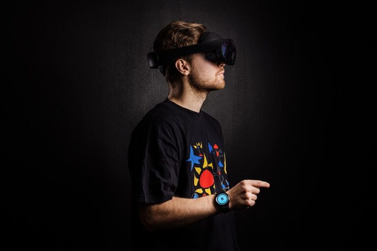 Doublepoint unveils gesture detection tech for XR device control