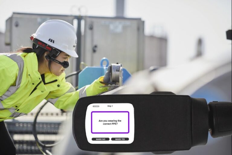 Microsoft Expands Power Apps to RealWear Smart Glasses